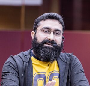Umar Tarar – Winds of Change